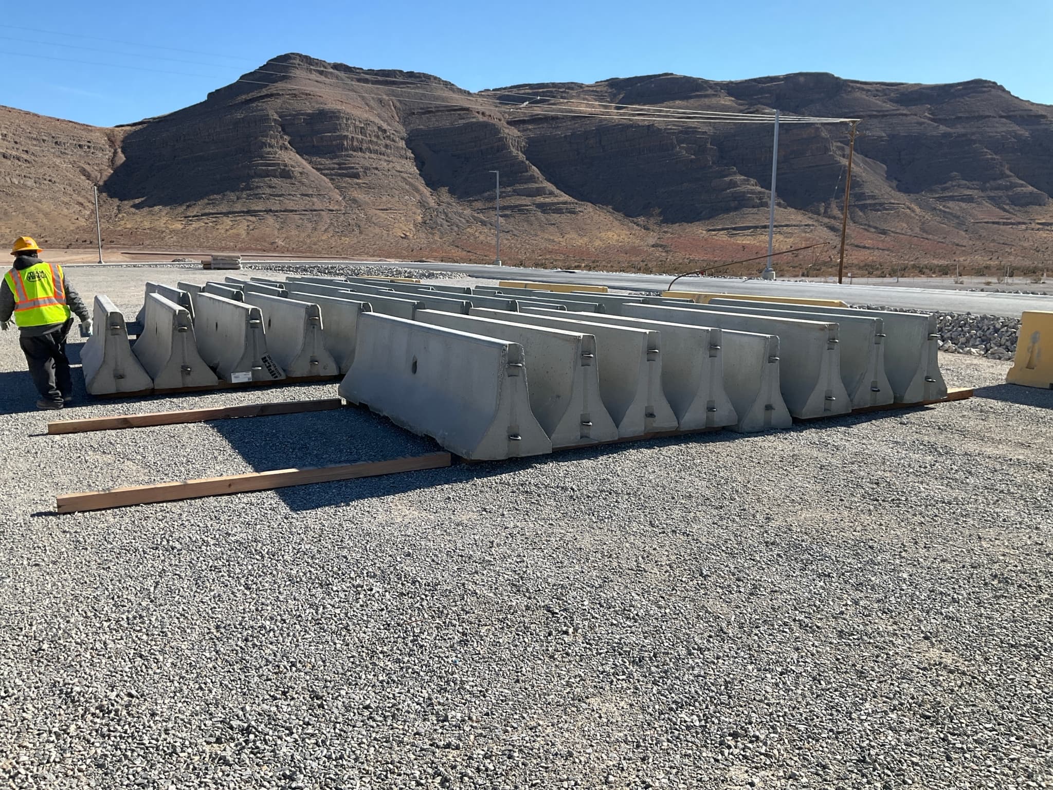 A Guide to Concrete Highway Barriers | Key Factors & Types to Consider ...
