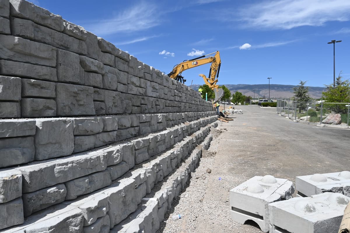 Redi-Rock Retaining Wall Level Sets New Hyatt Place | Jensen Infrastructure